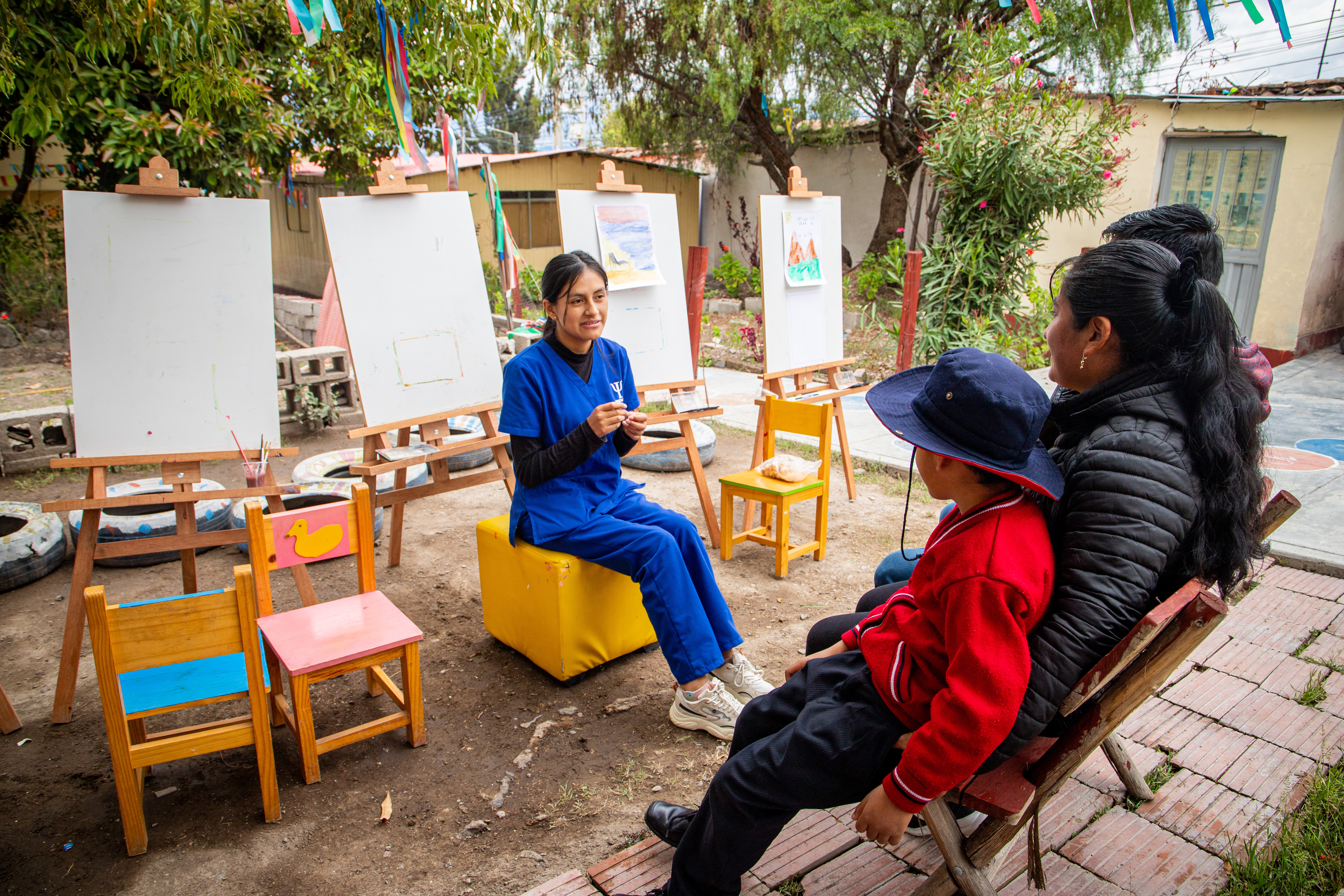 El arte de sanar heridas con dibujo, música y ternura